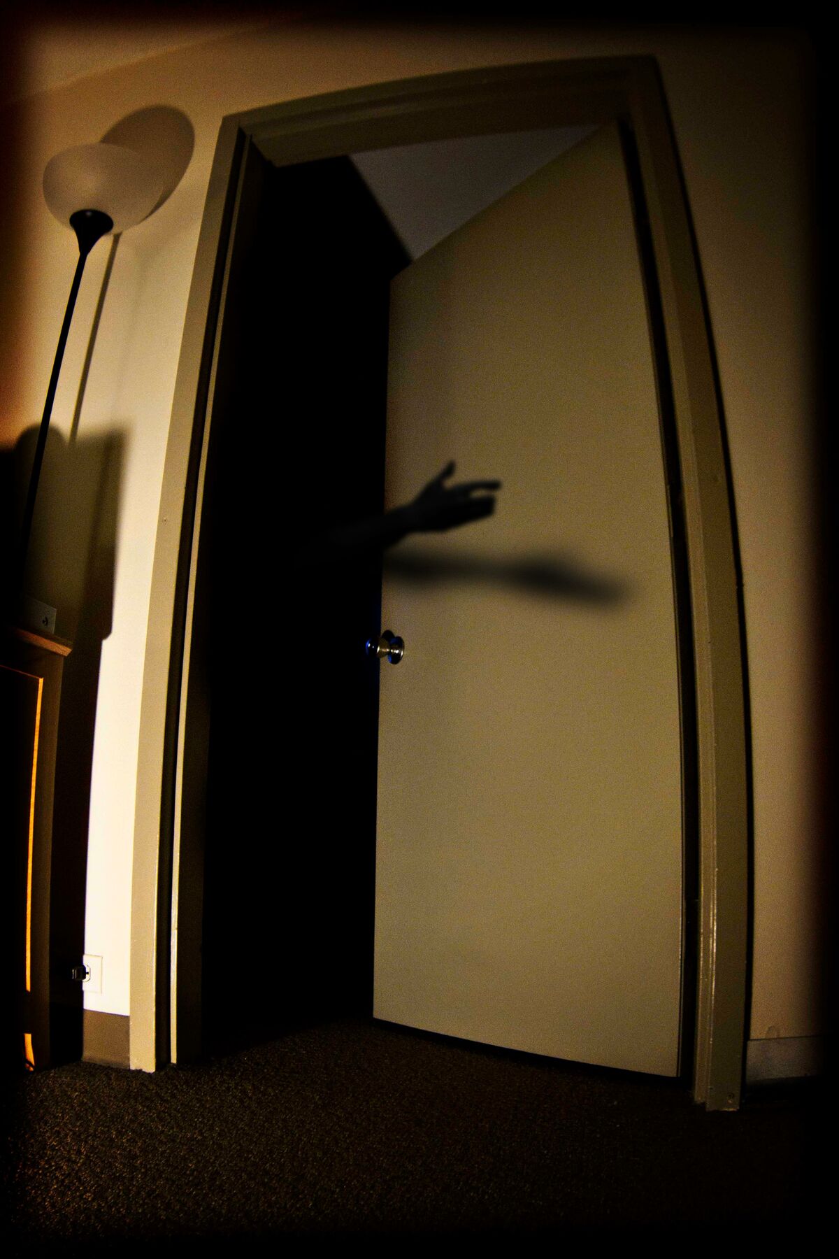 File:Shadowhand.jpg - PsychonautWiki